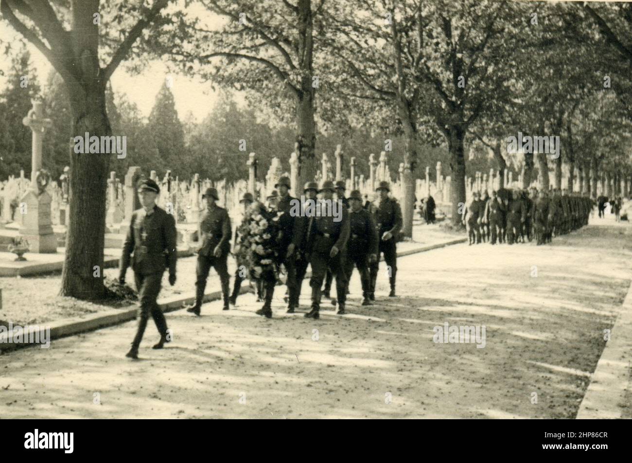 WWII WW2 german soldiers invades France - 19 october 1940, Rennes ...
