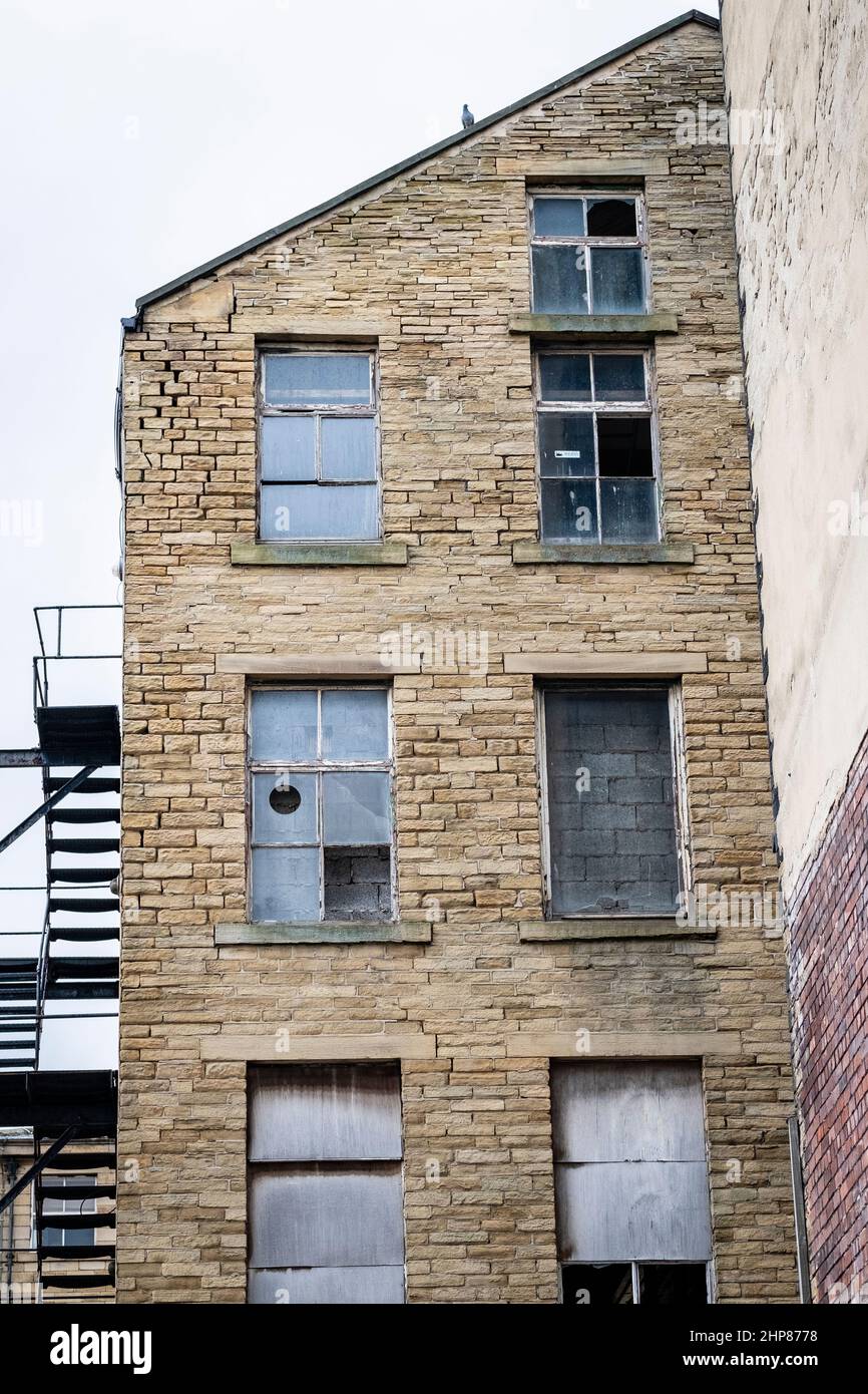 Abandoned building in Little Germany, Bradford, West Yorkshire Stock ...