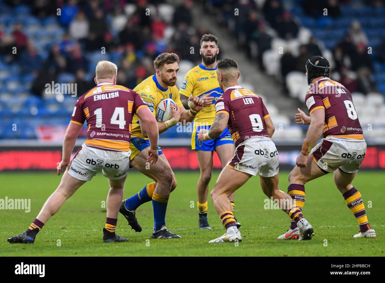 Tom Garratt #26 of Hull KR drives the ball forward Stock Photo - Alamy