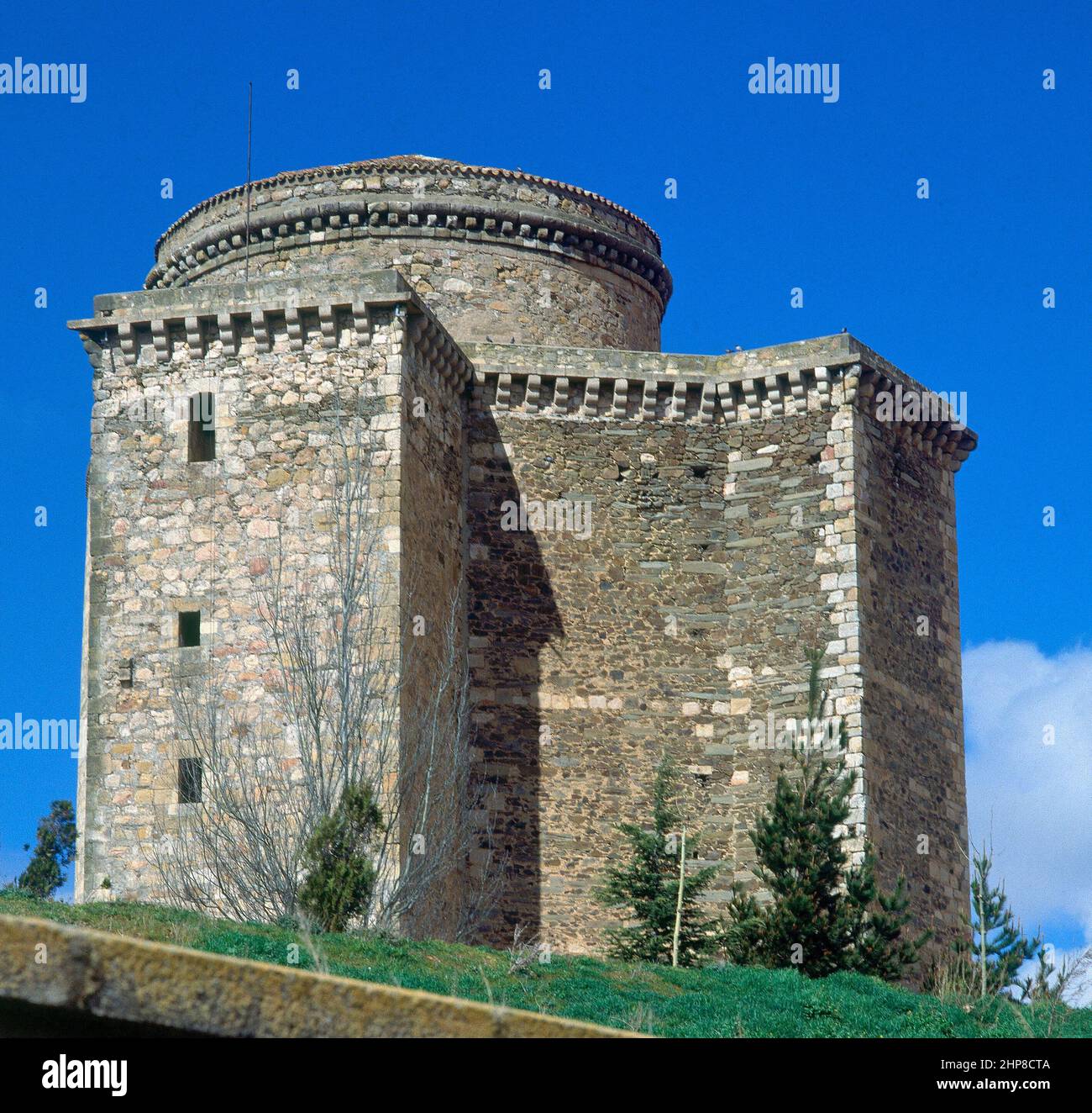 TORREON DE LA ARMERIA RESTOS DEL ANTIGUO CASTILLO DE LOS DUQUES DE ALBA ...