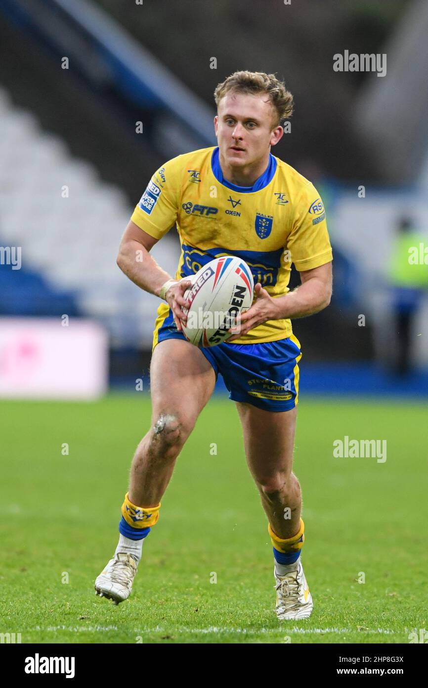 Jez Litten #14 of Hull KR runs with the ball Stock Photo - Alamy