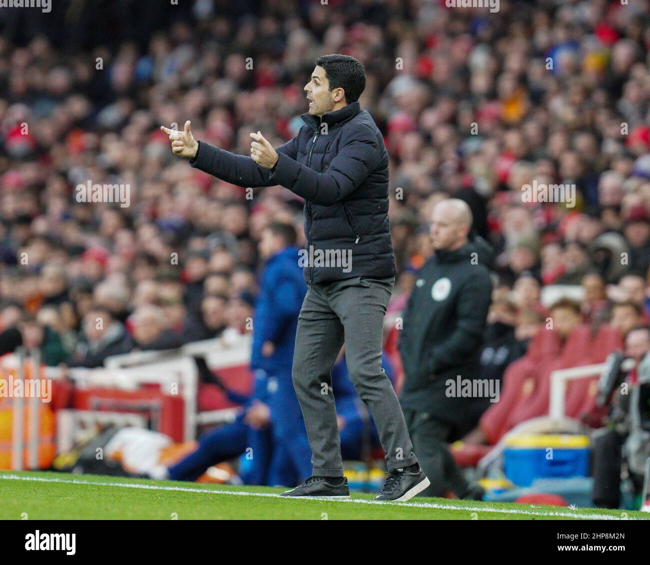 Football manager shouting hi-res stock photography and images - Alamy