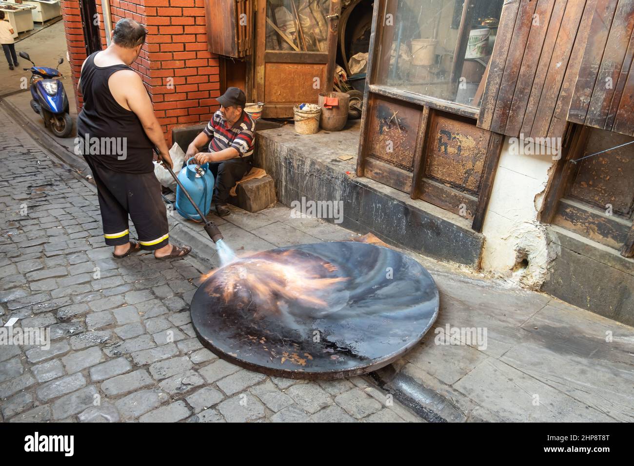 Fire metal hot burn melt shape hi-res stock photography and images - Alamy