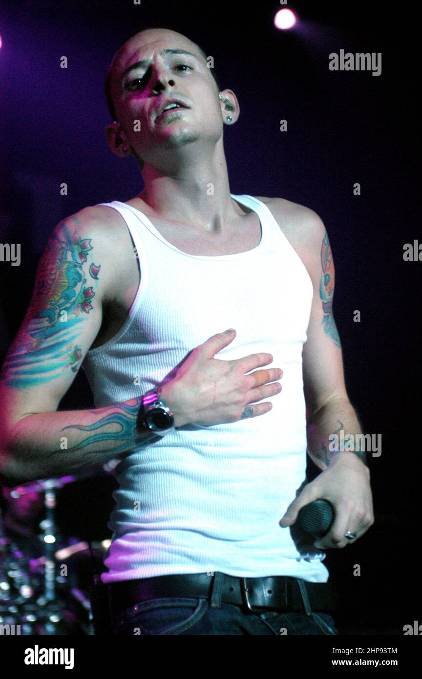 Milan Italy 2002-02-23 :Live concert by the American band Linkin Park ...