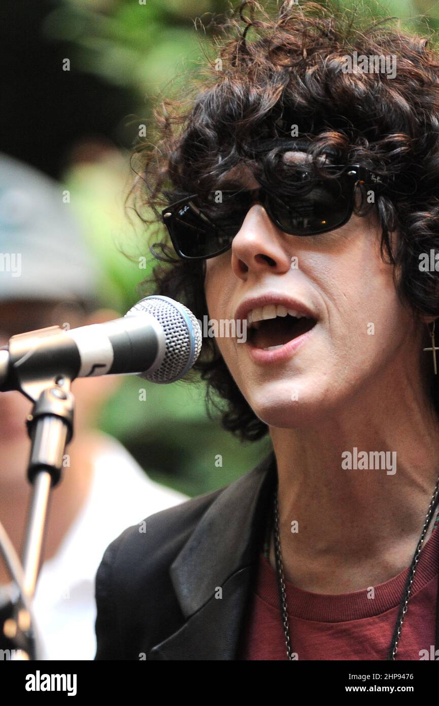 Milan Italy 2012-07-16: Showcase of the American singer LP, Laura ...