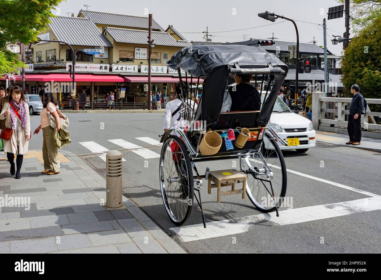 Human pulled cart hi-res stock photography and images - Alamy