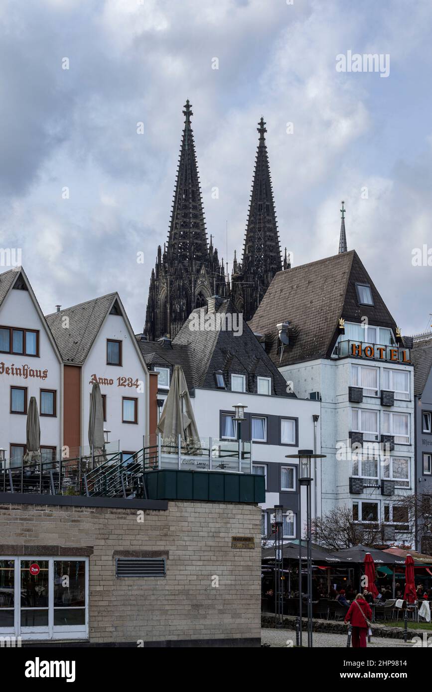 Cologne germany winter cathedral hi-res stock photography and images ...