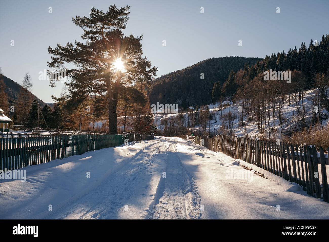Covered bridge on walking trail hi-res stock photography and images - Alamy
