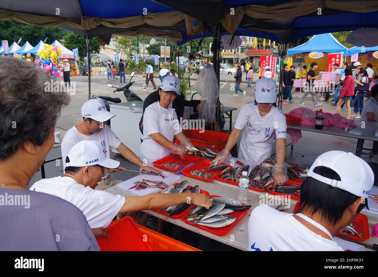 Taiwan fish market hi-res stock photography and images - Alamy
