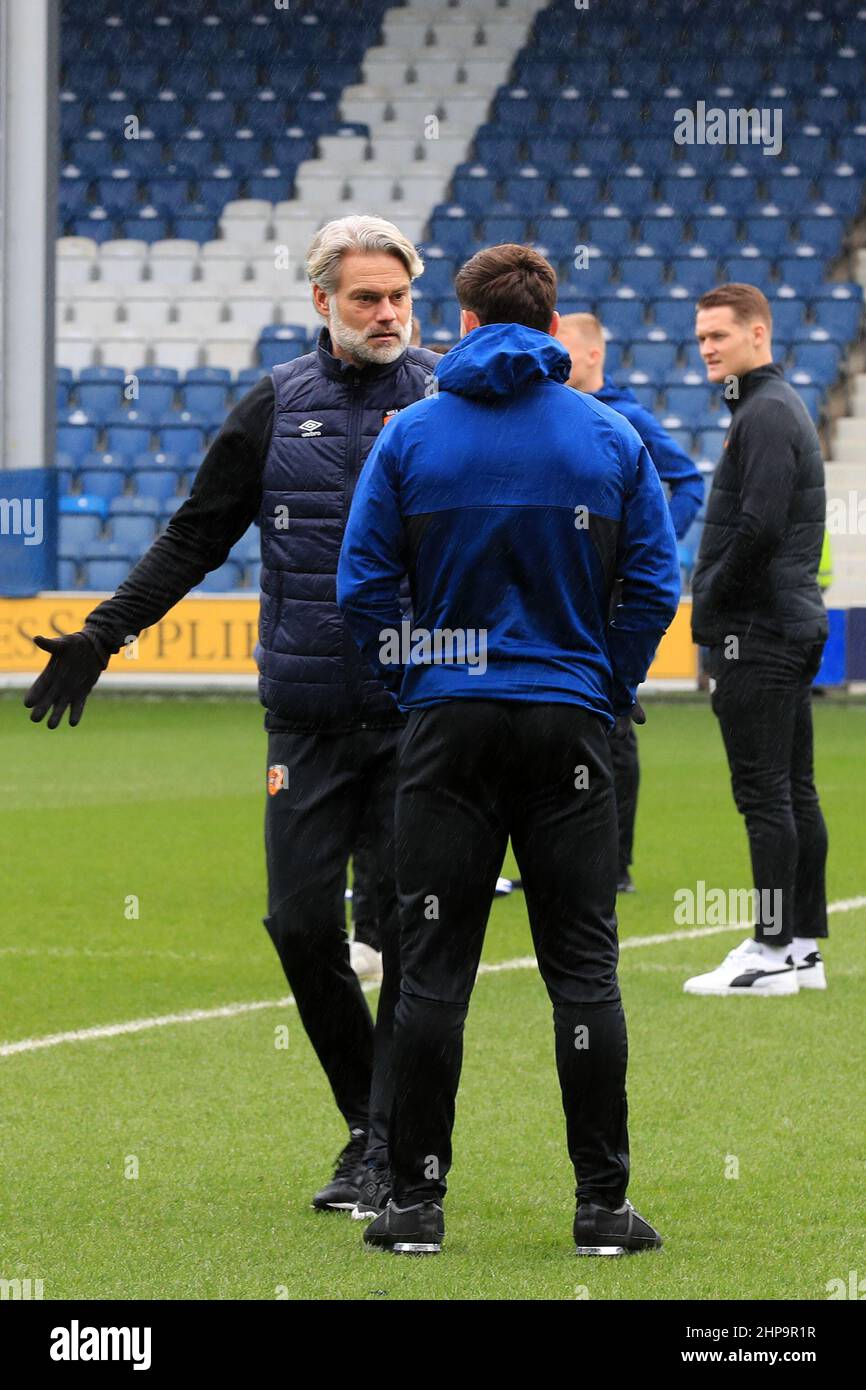 Hull City assistant head coach, Peter van der Veen in discussion with ...