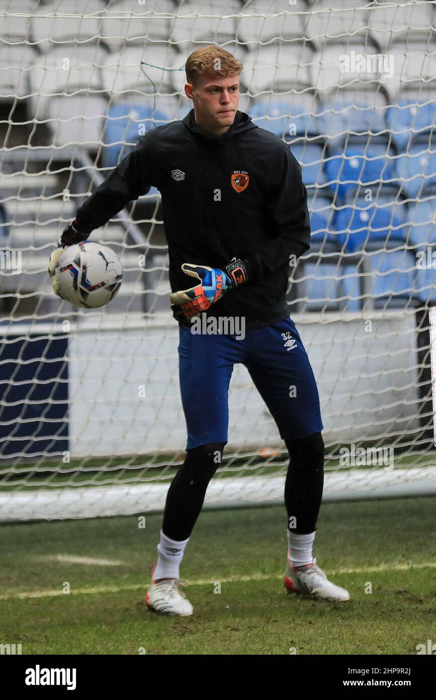 Harvey Cartwright #32 of Hull City warming up Stock Photo - Alamy