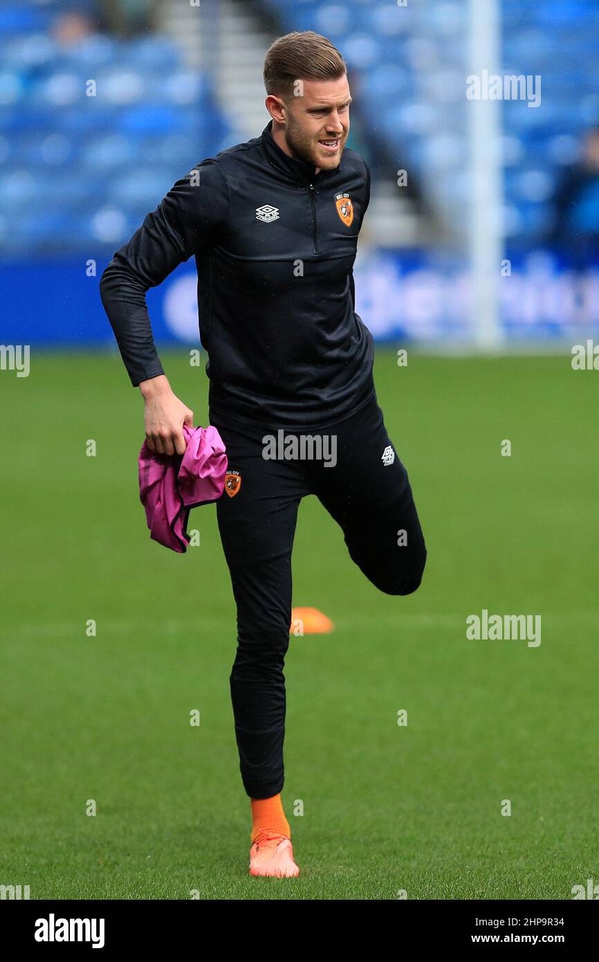 Callum Elder #3 of Hull City stretching Stock Photo - Alamy