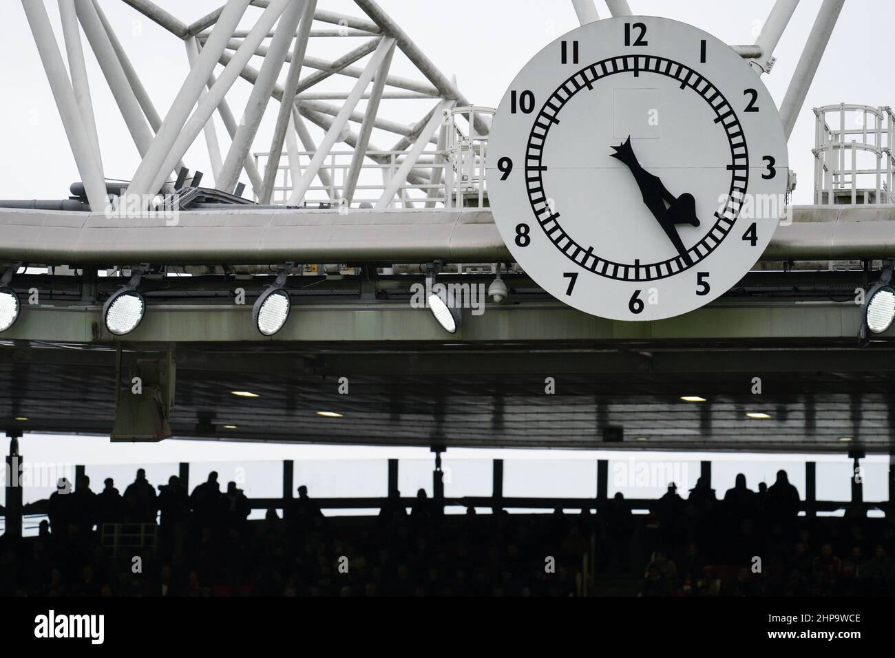 Emirates stadium clock end hi-res stock photography and images - Alamy