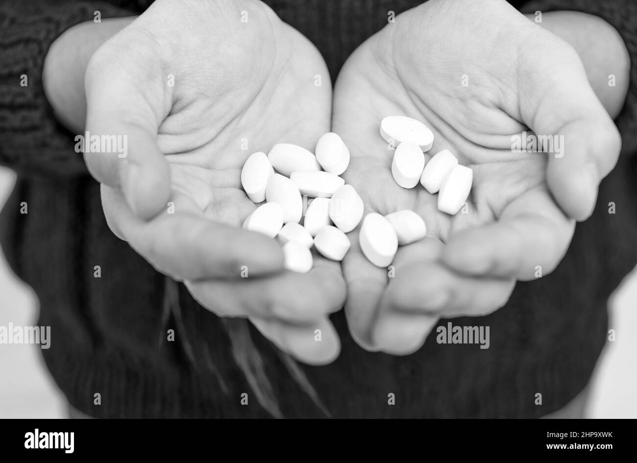 Pharmaceutical formulation hi-res stock photography and images - Alamy