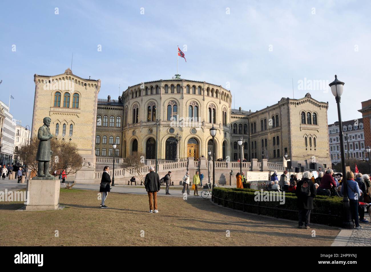 Parliament building of Oslo, Norway Stock Photo - Alamy