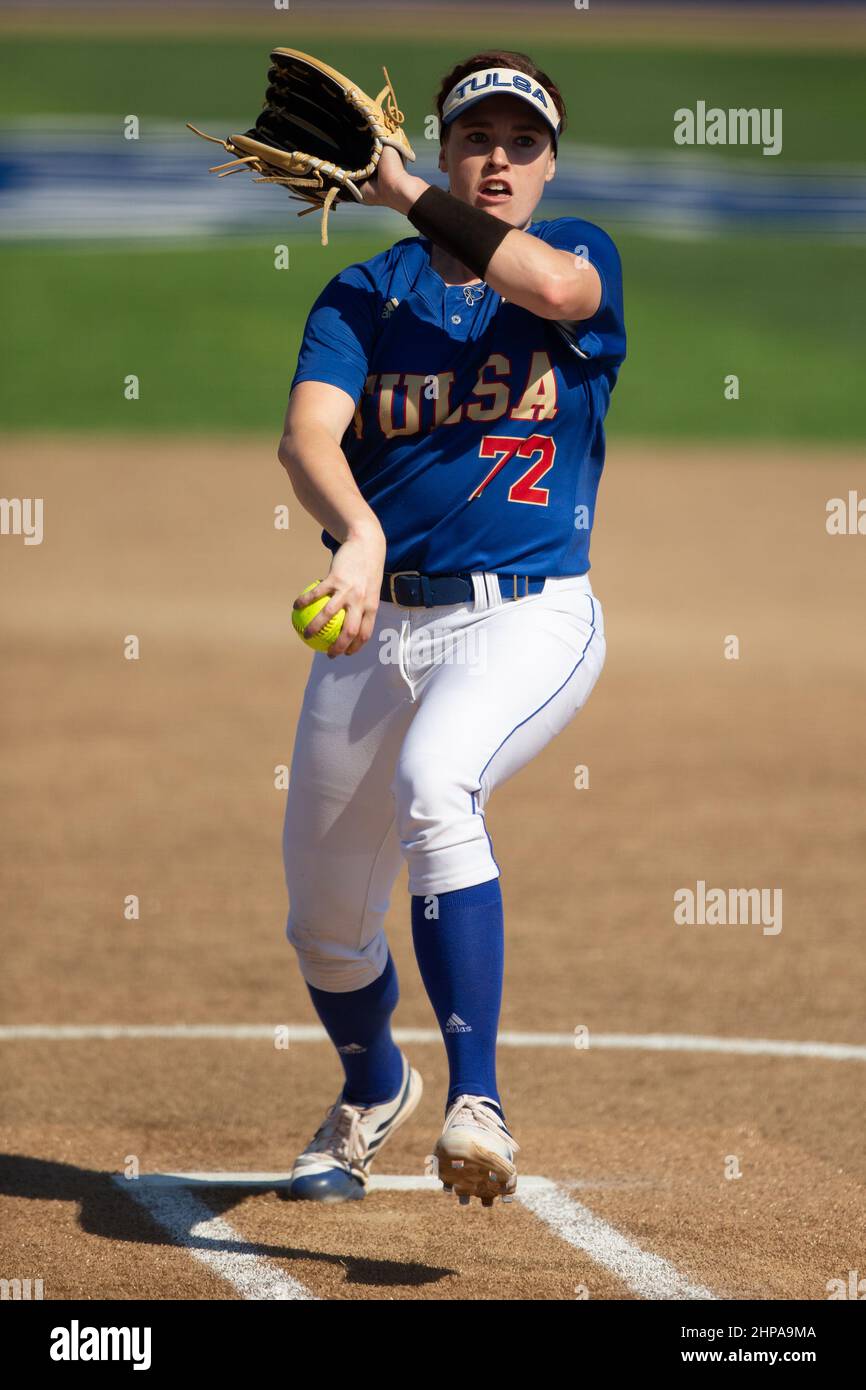 Tulsa Hurricanes pitcher Samantha Pochop (72) gets the start against ...
