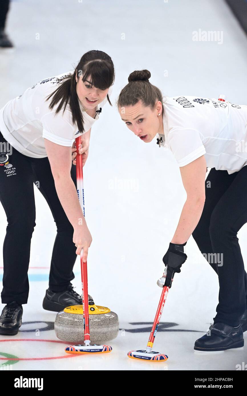 Beijing, China. 20th Feb, 2022. Hailey Duff (L) and Jennifer Dodds of ...