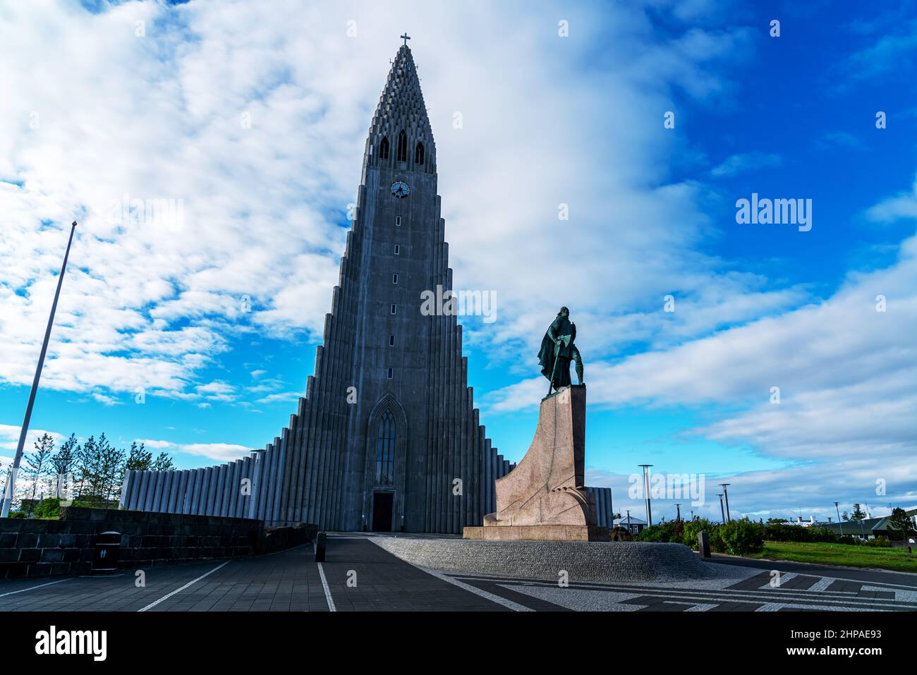 View of Leif Erikson monument in front of Hallgrimskirkja church in ...