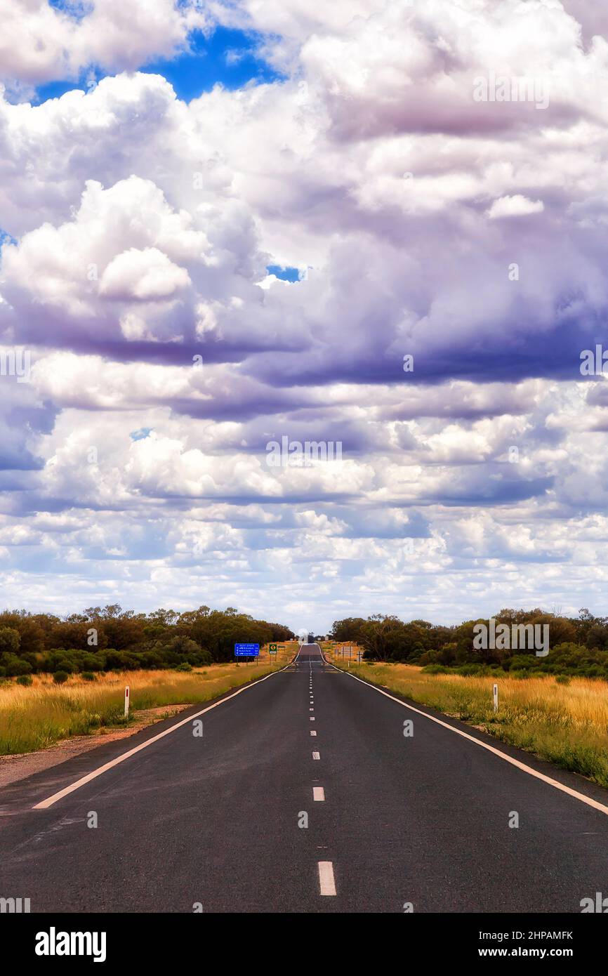 Australian outback highway sign hi-res stock photography and images - Alamy