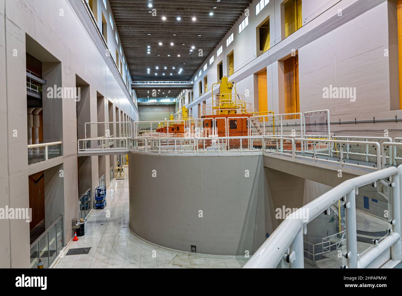 Turbine generators in Powerhouse Two at Bonneville Lock and Dam ...