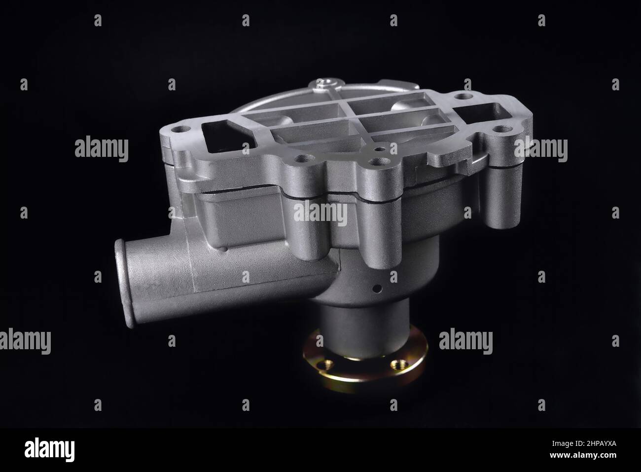 Automotive water pump, pump for pumping the coolant of the truck, part ...