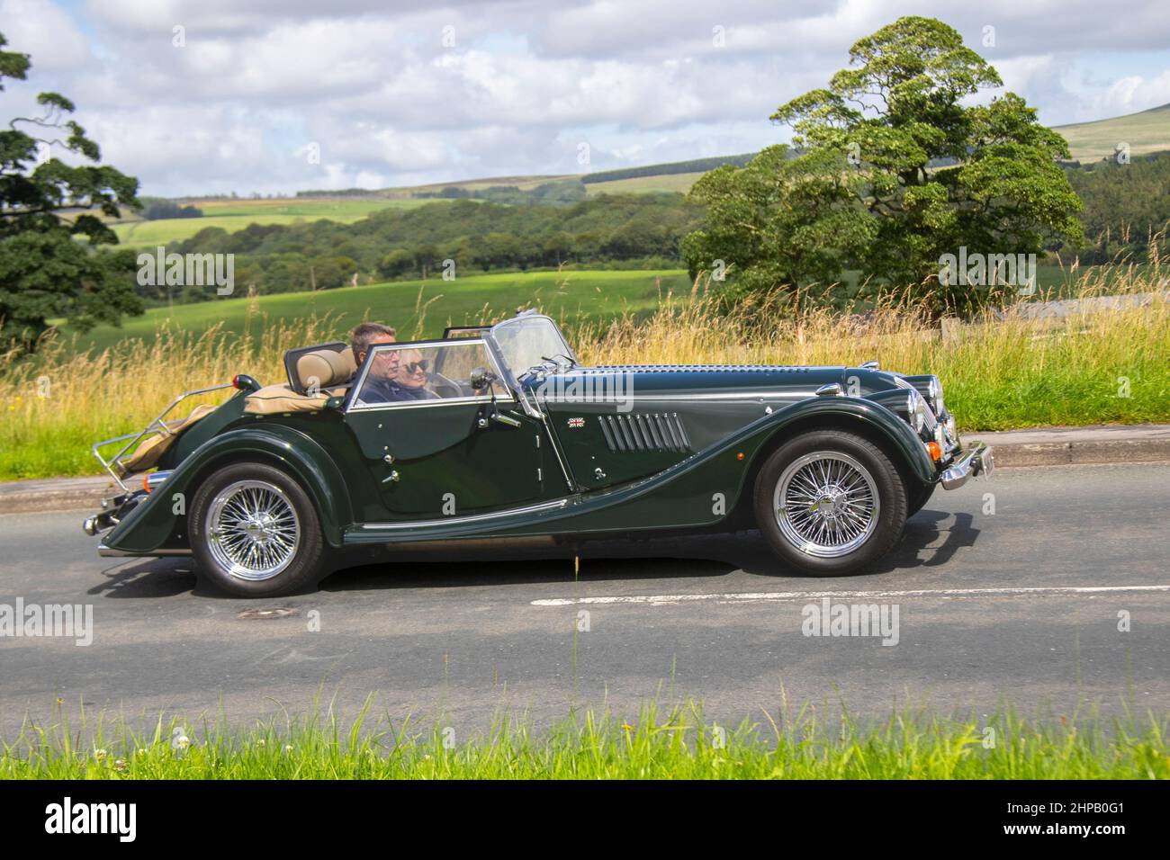 Green Morgan V8 convertible, convertibles soft-top, open-topped ...