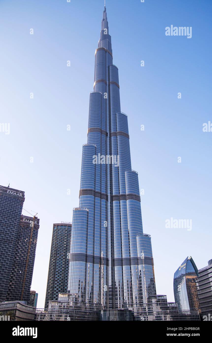 Worlds tallest building. Amazing view on Dubai futuristic Downtown ...
