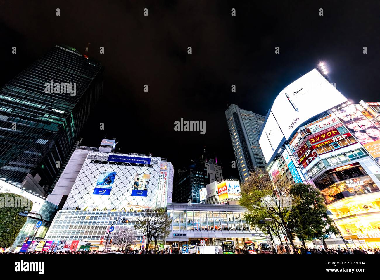 Shibuya, Japan - April 1, 2019: Famous crossing Shibuya scramble ...