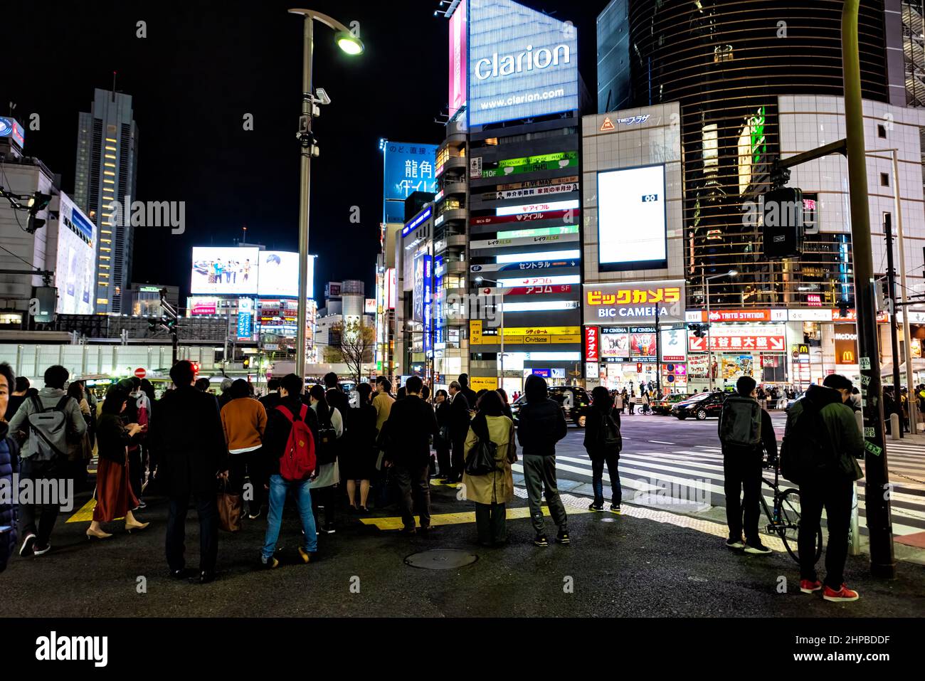 Shibuya, Japan - April 1, 2019: Famous Shibuya ward scramble crossing ...