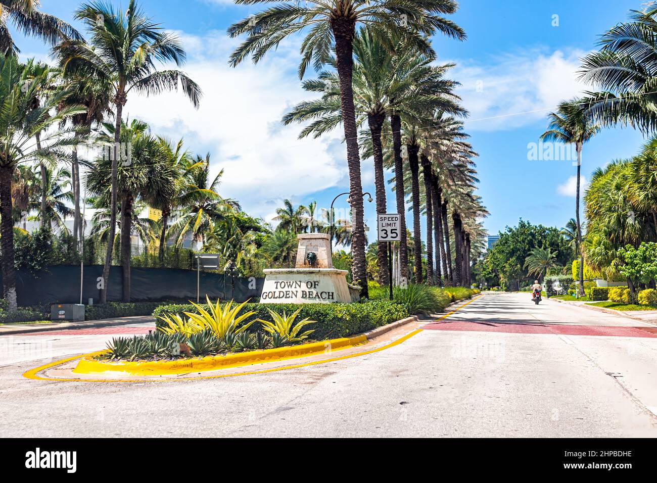 Cars driving on collins avenue hi-res stock photography and images - Alamy