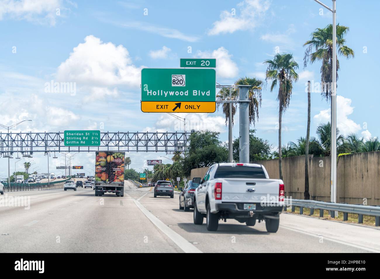 Exit to beach hi-res stock photography and images - Alamy