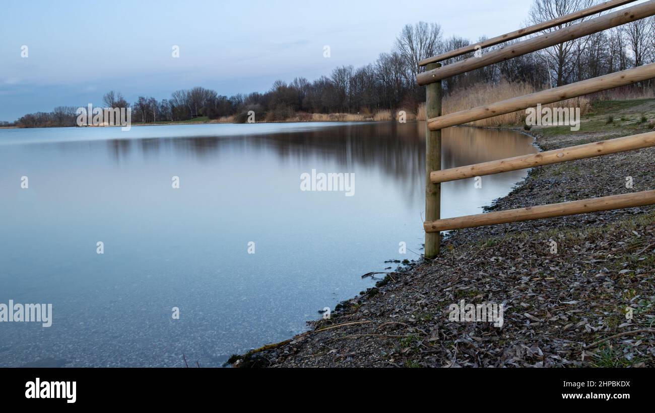 Lakeside fence hi-res stock photography and images - Alamy