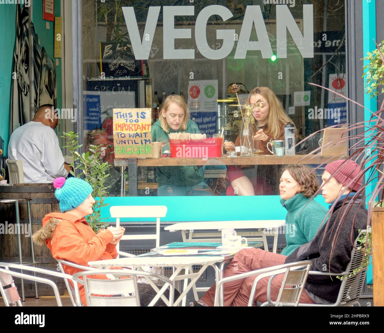 Glasgow restaurant 2022 hi-res stock photography and images - Alamy