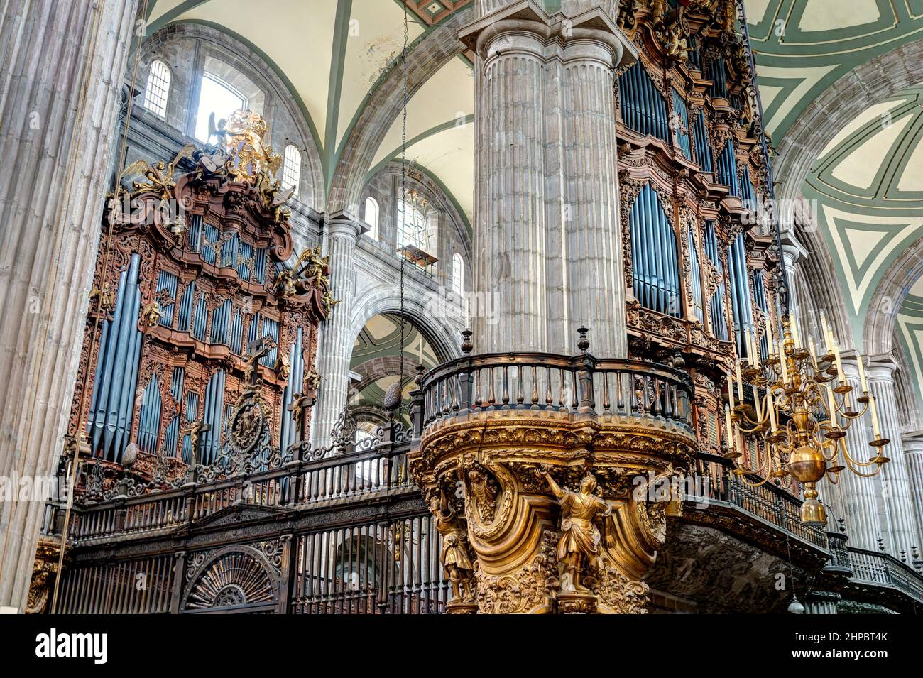 Mexico City cathedral interior Stock Photo - Alamy