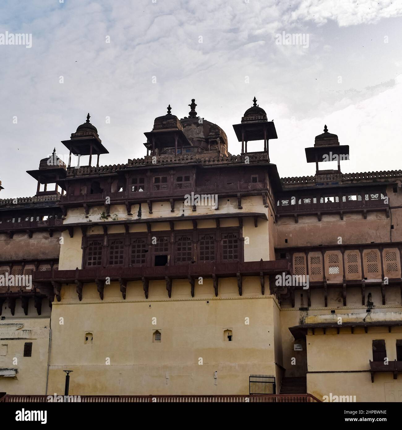 Jahangir Mahal (Orchha Fort) in Orchha, Madhya Pradesh, India, Jahangir ...