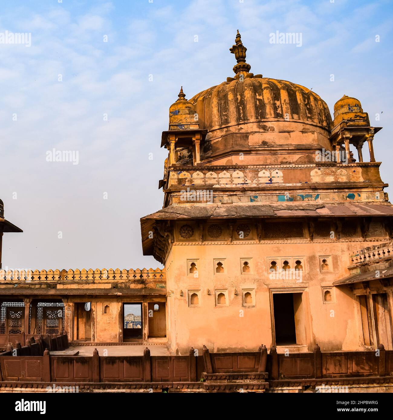 Jahangir Mahal (Orchha Fort) in Orchha, Madhya Pradesh, India, Jahangir ...