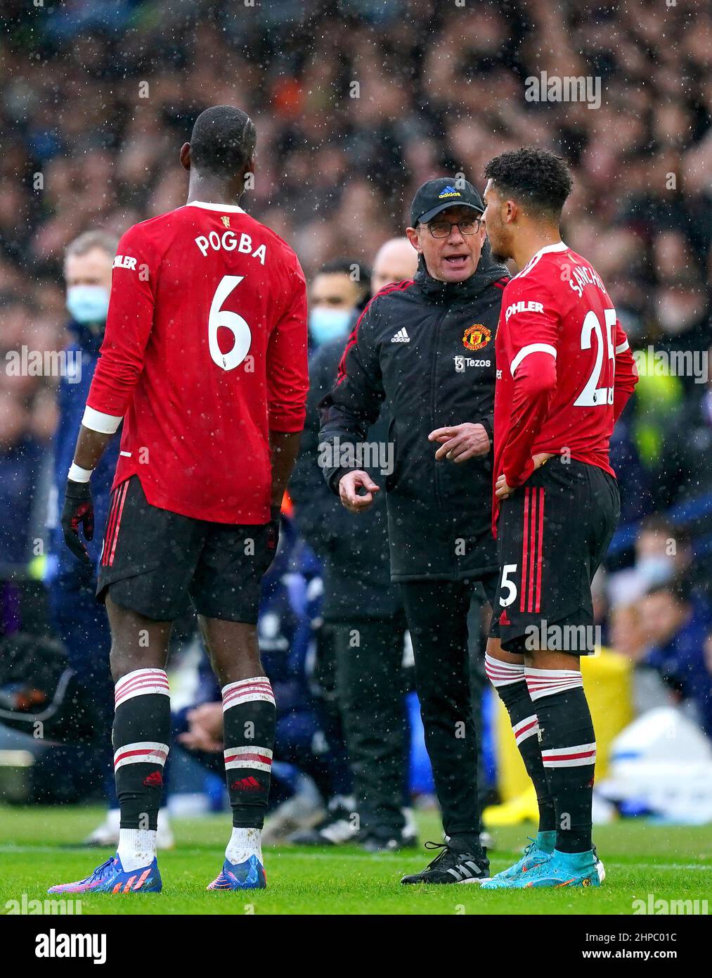 Paul pogba manchester united leeds hi-res stock photography and images ...