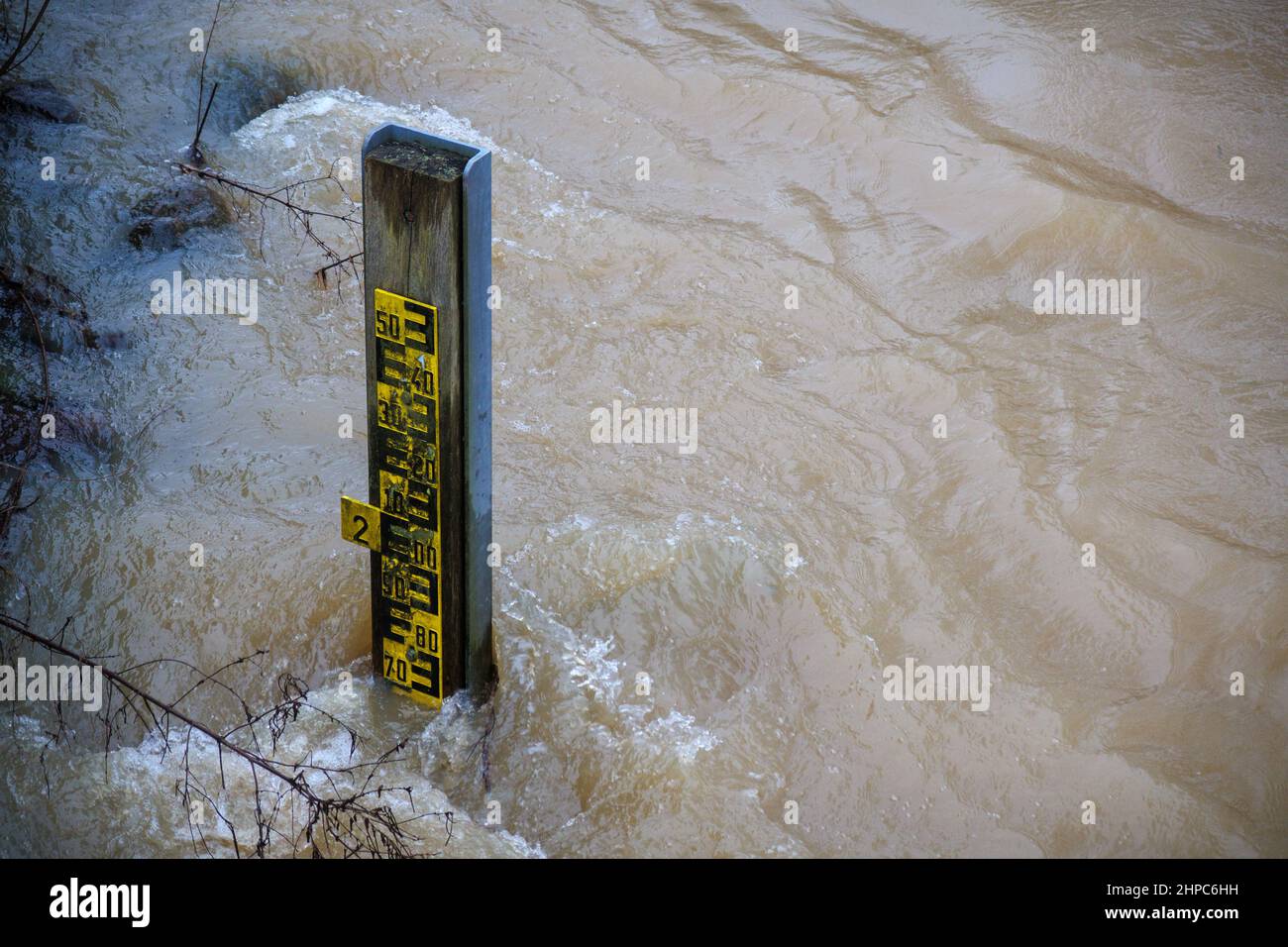 the water level can be read from a water level gauge placed in the ...
