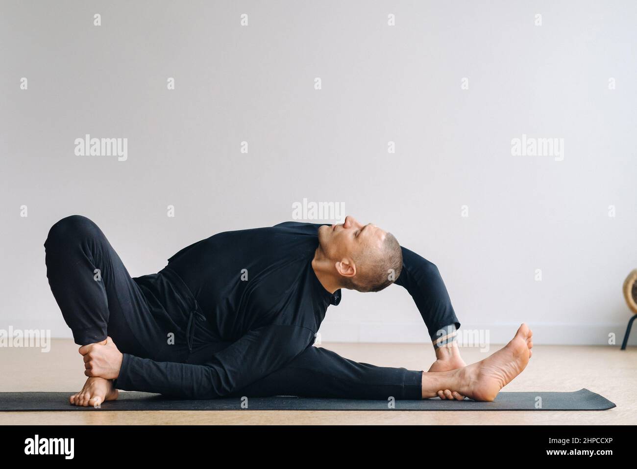 Stretching rack hi-res stock photography and images - Alamy