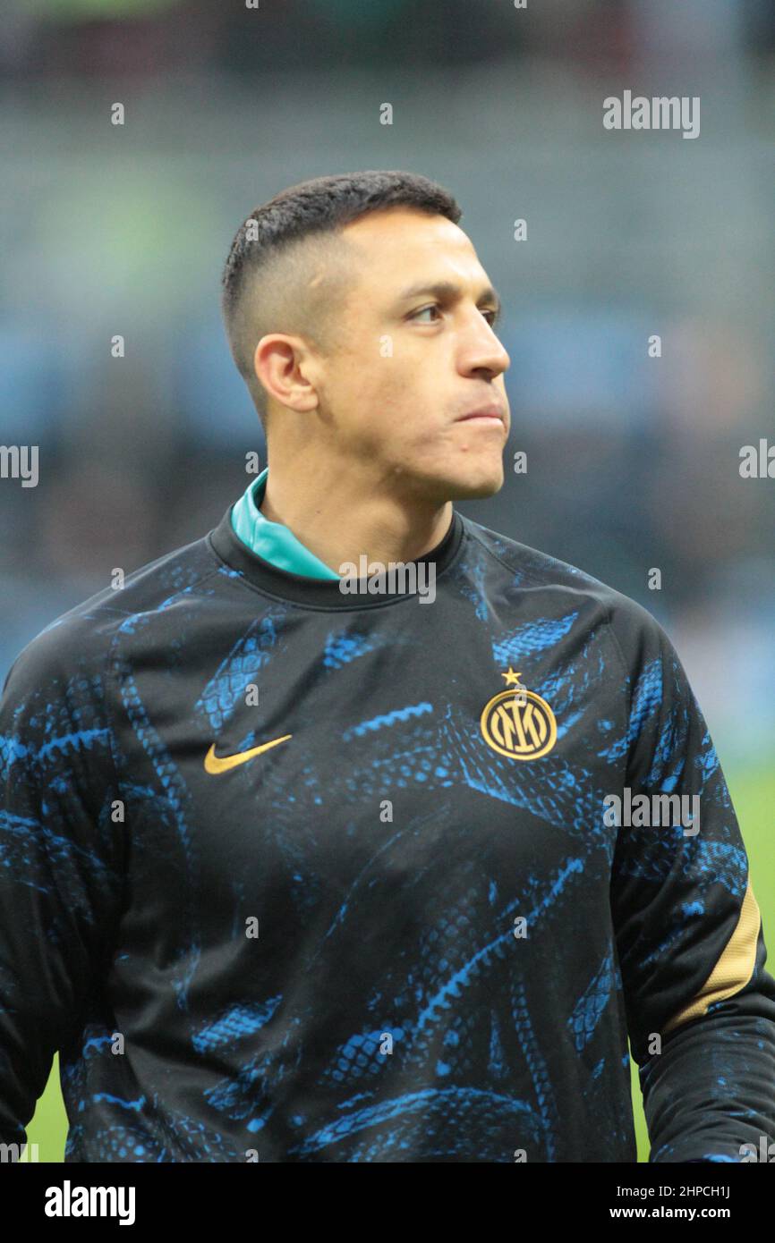 Alexis Sanchez Hairstyle 2022