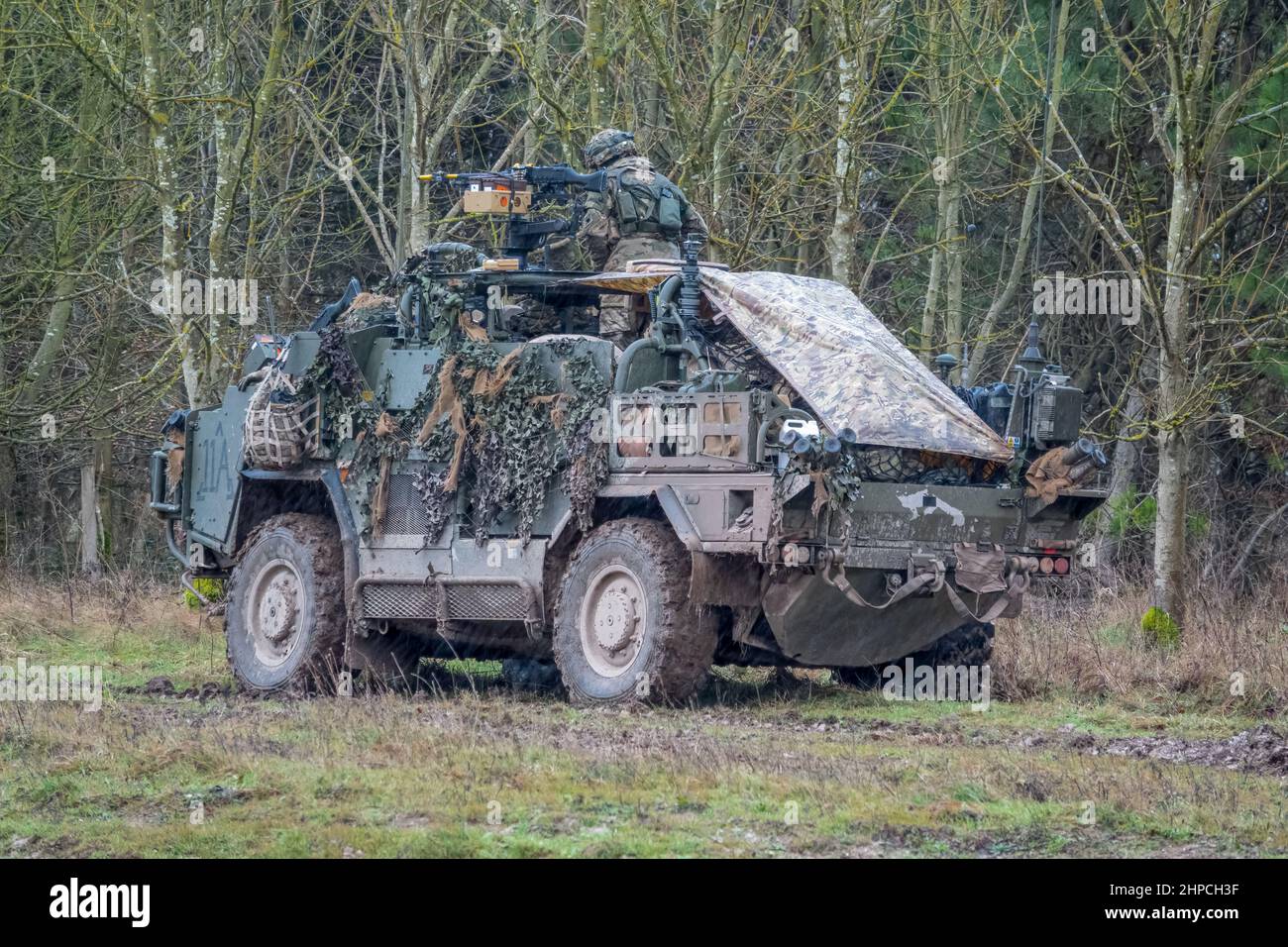 British army Supacat Jackal 4x4 rapid assault, fire support and ...