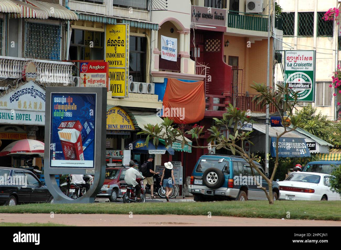 Preah Sisowath Quay, Phnom Penh, kingdom of Cambodia, Southeast Asia ...