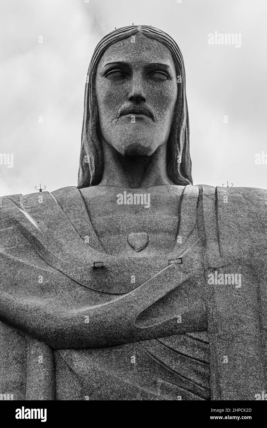 Vertical shot statue christ Black and White Stock Photos & Images - Alamy