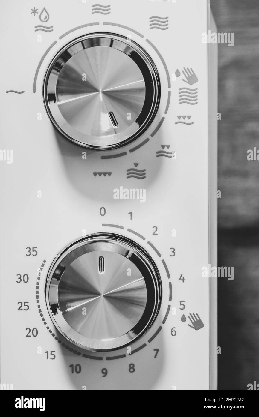 Using microwave oven. power regulator, temperature control. Microwave ...