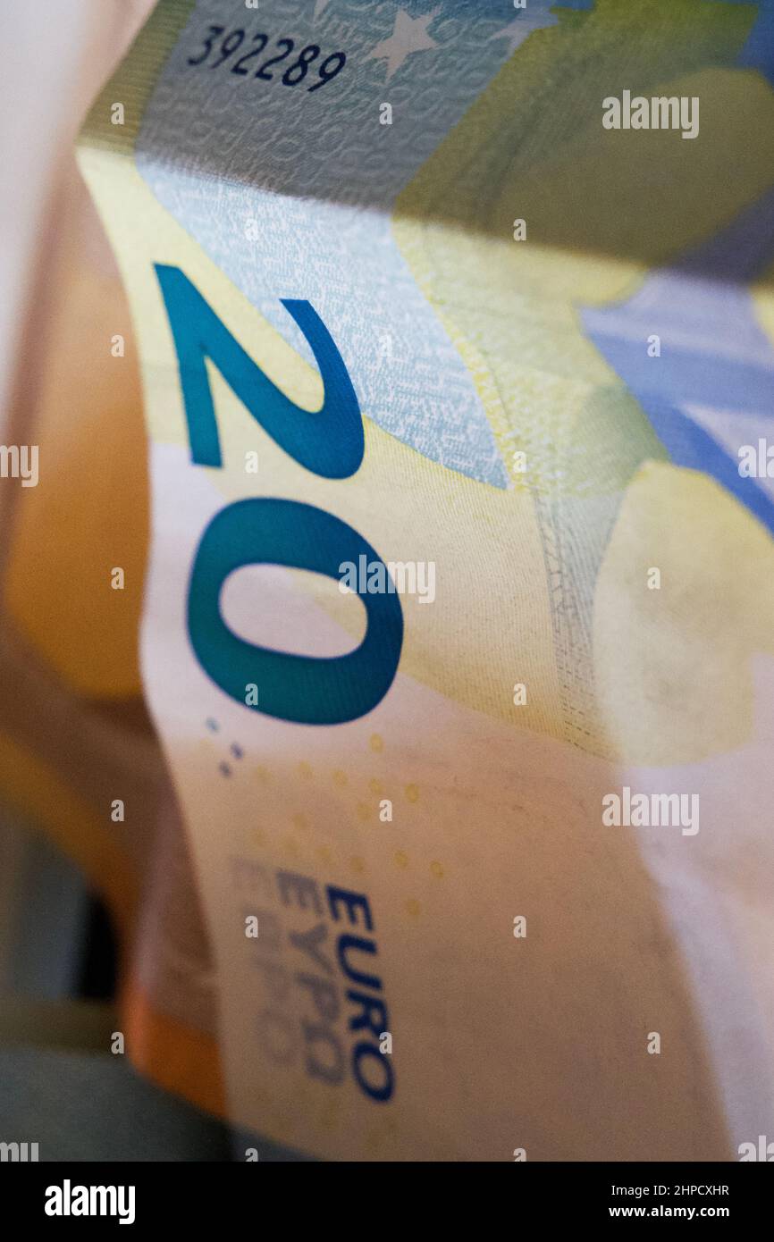 20 euro bill hi-res stock photography and images - Alamy