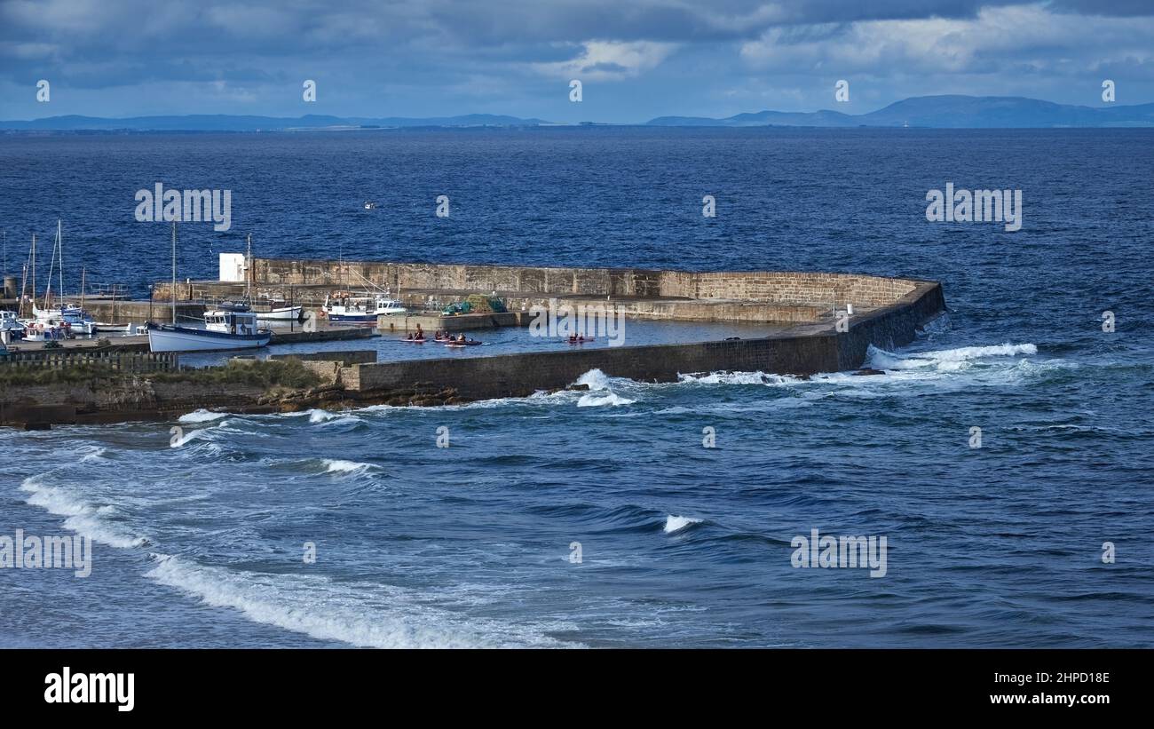 Hopeman harbour hi-res stock photography and images - Alamy
