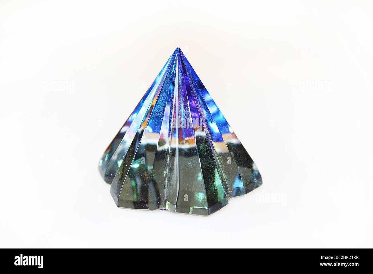 Light refraction triangle hi-res stock photography and images - Alamy