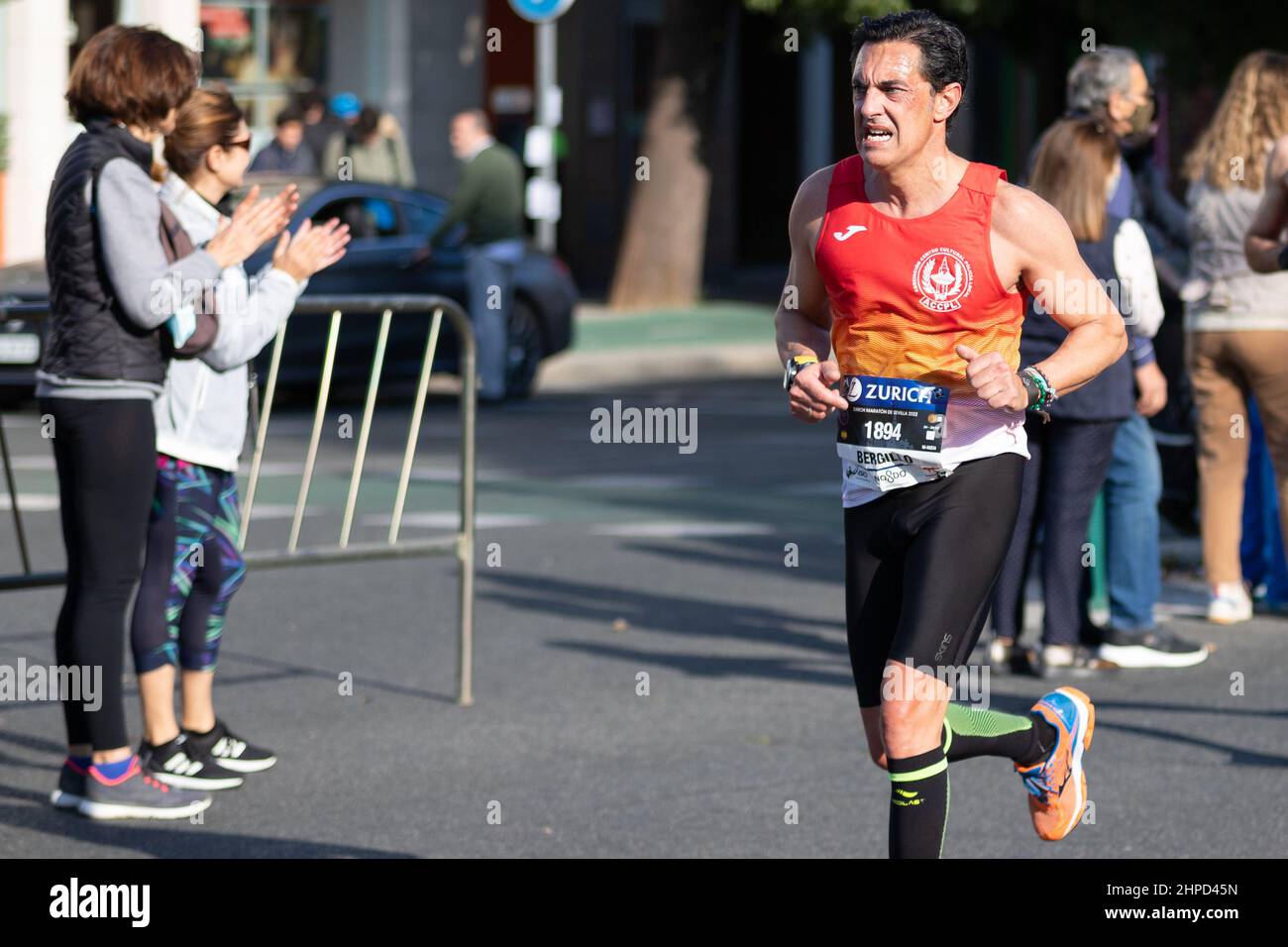 Seville, Spain. 2nd Feb, 2022. Marathon runners from all around the ...