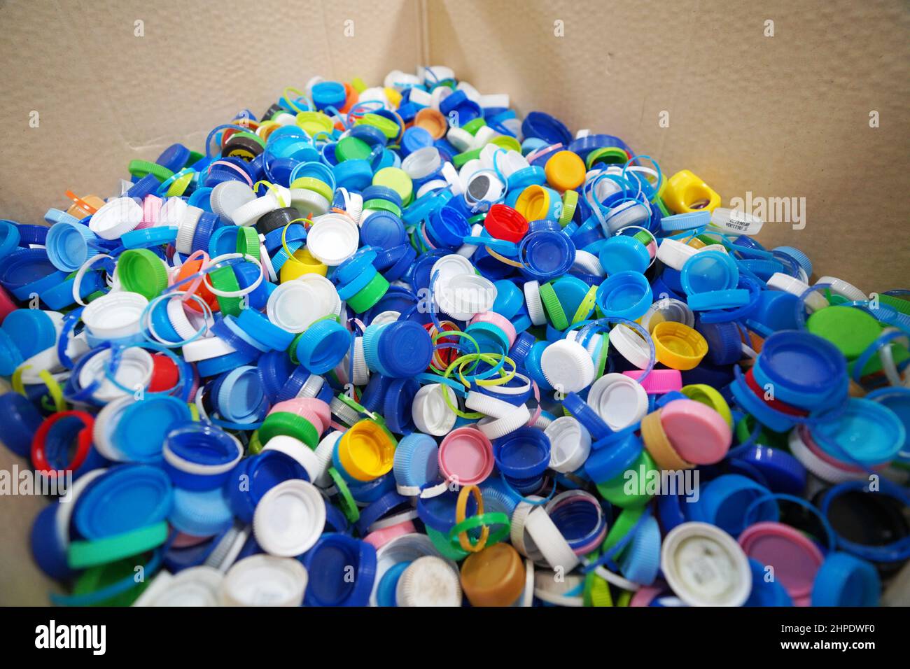 Assorted plastic bottle caps hi-res stock photography and images - Alamy