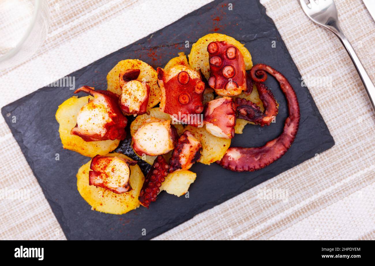 Spain polbo a feira hi-res stock photography and images - Alamy